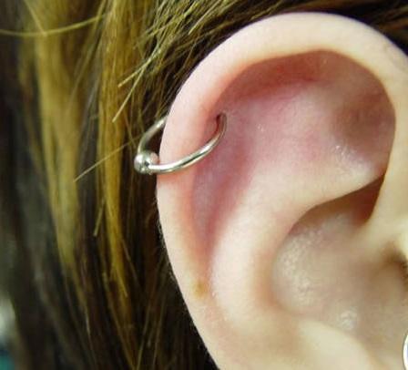 Come fare i buchi alle orecchie - 8 passi
