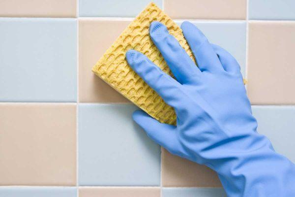10 modi di usare l'aceto come detergente ecologico per la casa