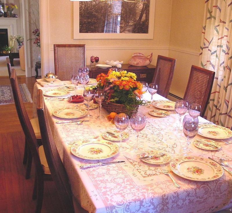 Qual è l'altezza ideale di un tavolo da pranzo - 6 passi